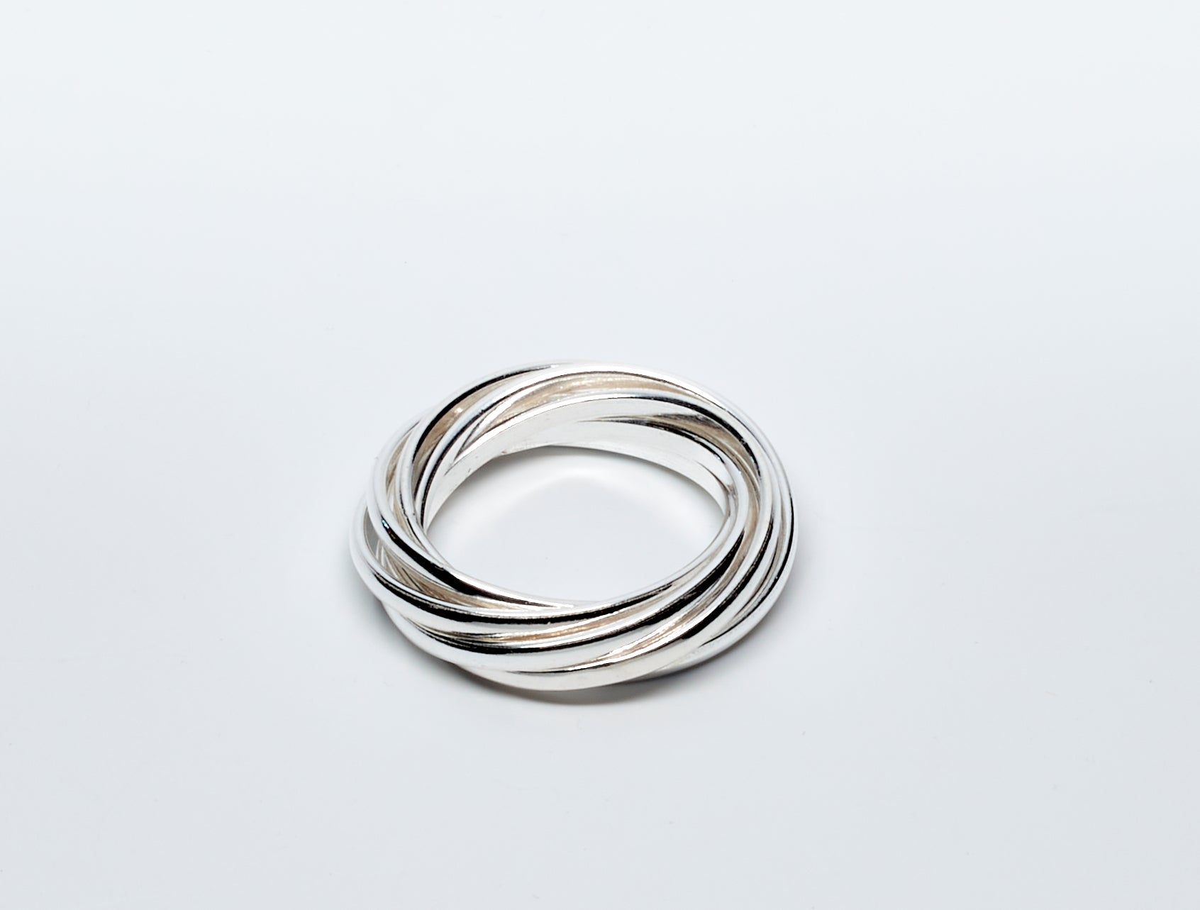 7 Interlinked Sterling Silver Ring | Handmade | Renata Rubio 92.5
